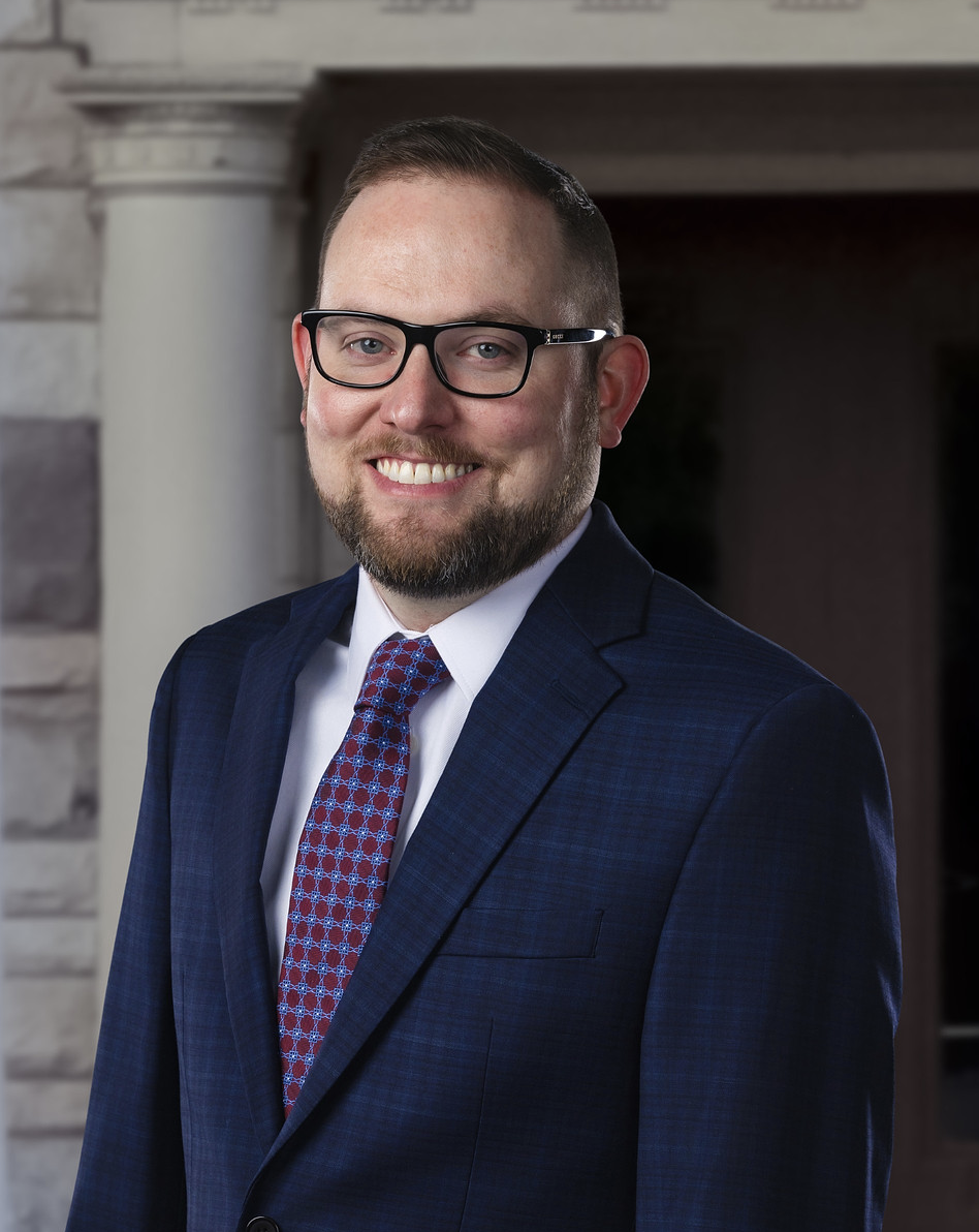 Zachery S. Szkolnik - Farmer, Cline & Campbell Personal Injury Lawyers